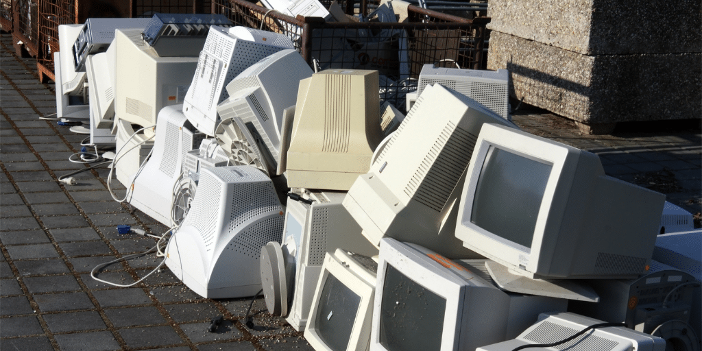 The Dangers of Running Outdated Software - Istonish The Dangers of Running Outdated Software - Istonish
